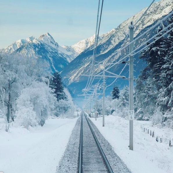 Getting to the Alps by Train | Reduce your Carbon Footprint - Skiology